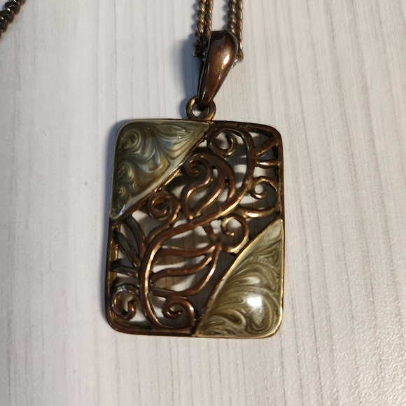 Kenneth Cole | Jewelry | Kenneth Cole Goldcoper Tone And Cream Light ...